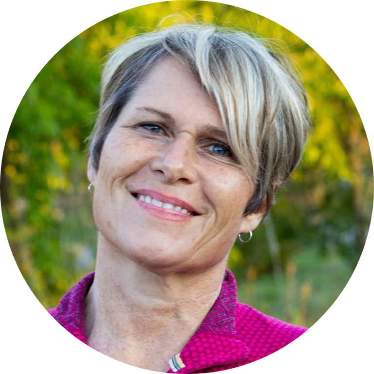 Community Facilitation Handbook: Strategies, Tools & More